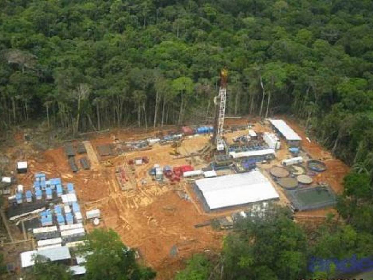 Cae producción petrolera en Ecuador