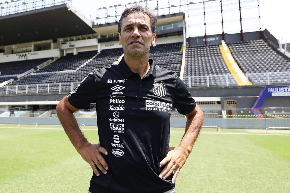 Fabián Bustos ‘sin Respaldo Unánime Como Técnico Del Santos Fc