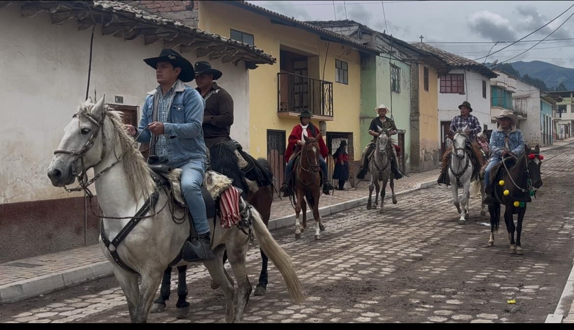 Tradición y fiesta en Chambo: El Paseo del Chagra reunió a la comunidad.